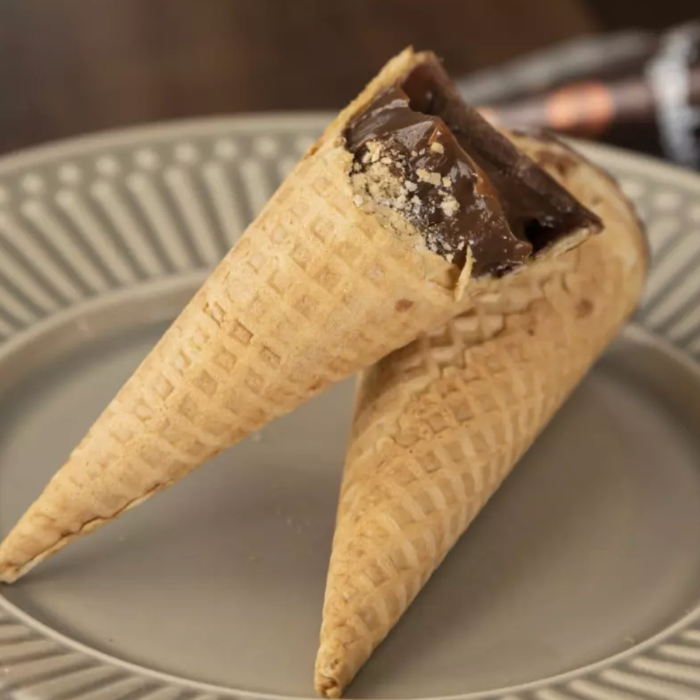 Cone Tradicional Brigadeiro 65g – Grazi e Grazi